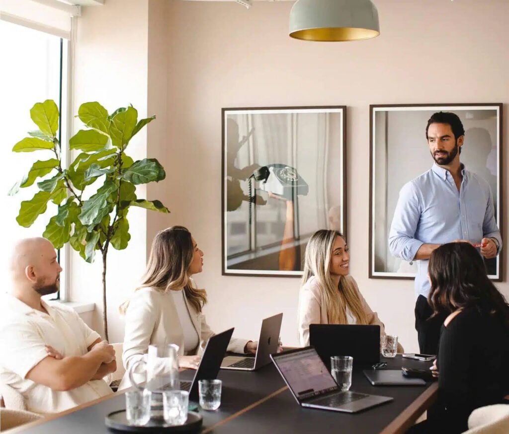 Coworking-Tageskarte vs. Monatsmitgliedschaft: Die richtige Wahl treffen